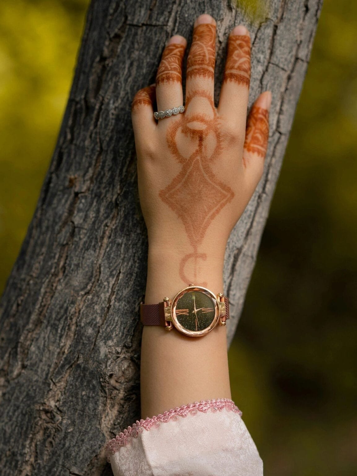 Moroccan Henna Tales: The Secret Language Of Dye And Spirit